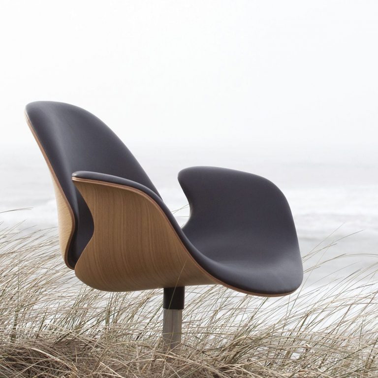 Council Lounge Chair | Onecollection - Danish Red